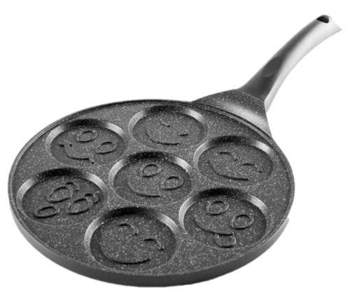 Smiley pan 7 sockets for pancakes - Tamar in the village | Pans in ...